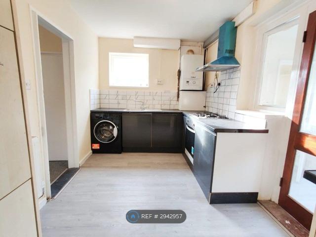 Bodmin Grove, Morden SM4, 2 bed semi detached house to rent, £1,729 pcm | PrimeLocation