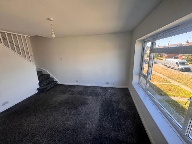 Bodmin Road, Chelmsford CM1, 2 bed maisonette to rent, £1,350 pcm | PrimeLocation