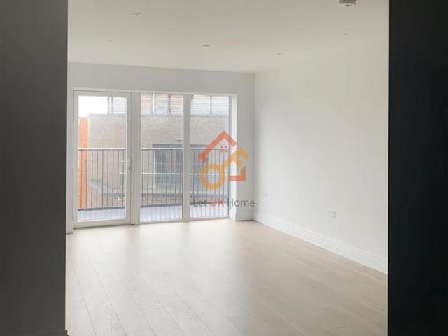 Bogart House, Filmworks Walk, London,W5 1 bed flat to rent £2,500 pcm £577 pw