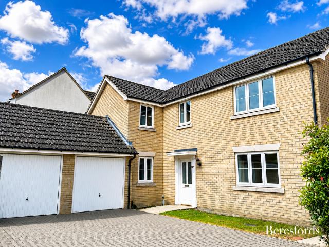 Bois Hall Gardens, CO9 4 bed detached house to rent £1,950 pcm £450 pw