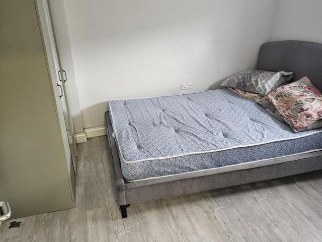 Bolton BL1, Room to rent, £850 pcm | PrimeLocation