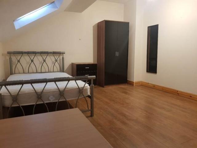 Bolton BL3, Room to rent, £545 pcm | PrimeLocation