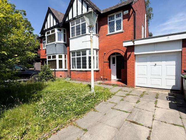 Bolton BL3 3 bed semi detached house to rent £1,395 pcm £322 pw