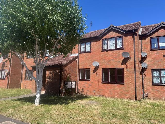 Boltons Lane, Harlington, Hayes UB3, 1 bed flat to rent, £1,100 pcm | PrimeLocation