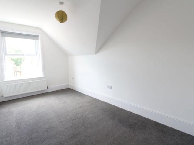 Boltro Road, Goldings Court, RH16