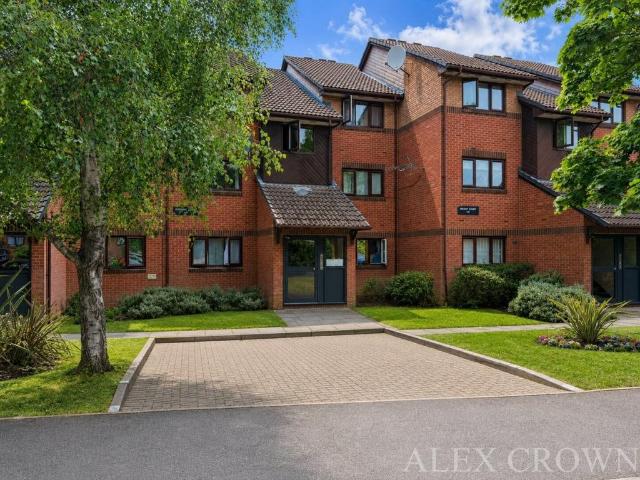 Bolden Court, Pavilion Way, Burnt Oak 1 bed flat to rent £1,390 pcm £321 pw