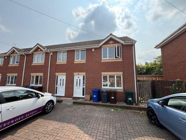 Bole Close, Low Valley, 3 bedroom, Town House