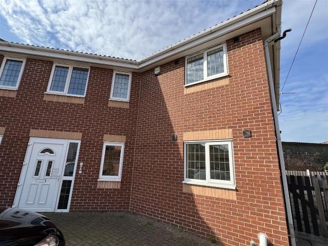 Bole Close, Low Valley, Barnsley S73, 1 bed flat to rent, £550 pcm | PrimeLocation