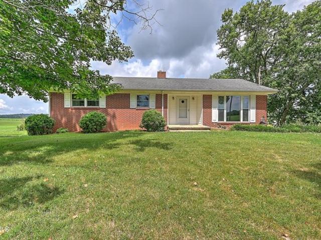 Boles Ln, Chuckey, Home For Sale