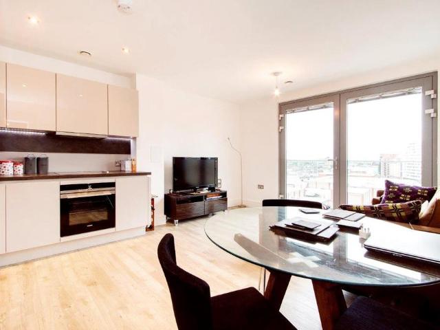 Boleyn Road, Dalston, London, N16 1 bed apartment to rent £2,250 pcm £519 pw