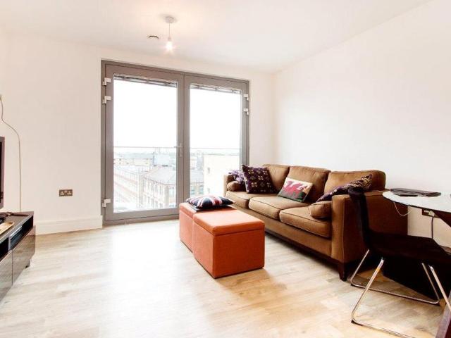 Boleyn Road, Dalston, London, N16 1 bed apartment to rent £2,300 pcm £531 pw