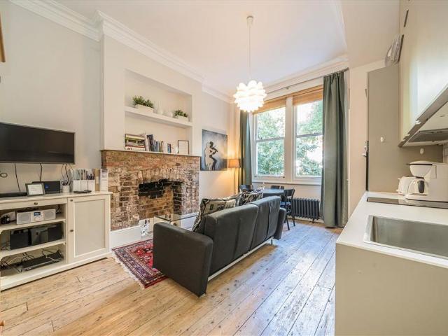 Bolingbroke Road, West Kensington W14, 1 bed flat to rent, £2,500 pcm | PrimeLocation