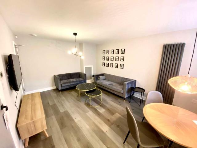 Bolingbroke Street Unit 2