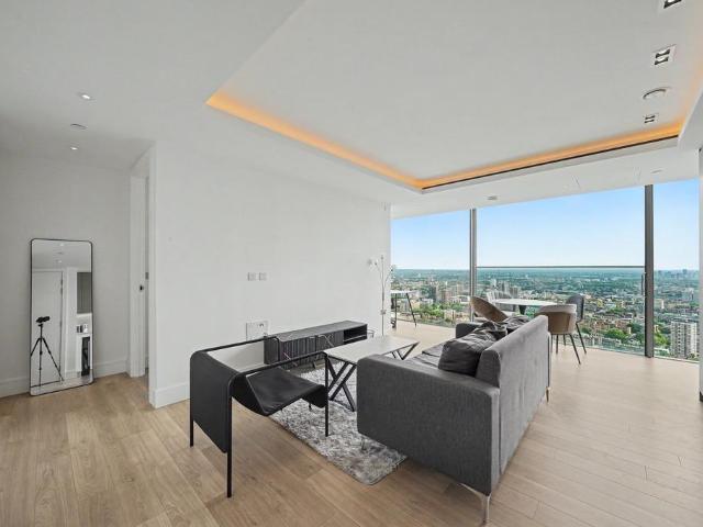 Bollinder Place, Carrara Tower, EC1V 2 bed apartment to rent £3,950 pcm £912 pw