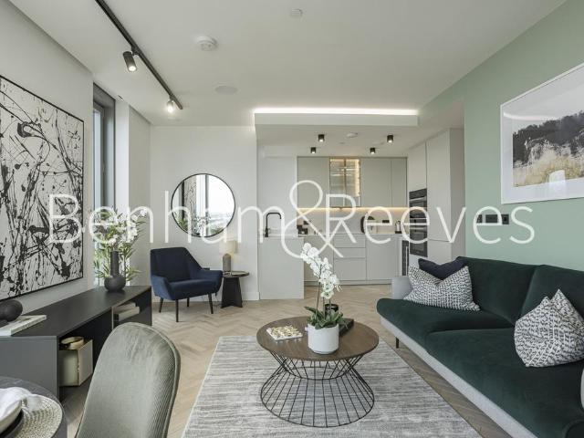 Bollinder Place, Valencia Tower EC1V 2 bed apartment to rent £3,900 pcm £900 pw