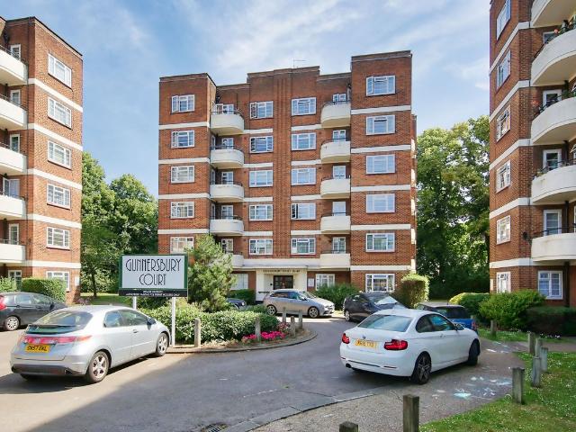 Bollo Lane, Acton W3, 2 bed flat to rent, £1,950 pcm | PrimeLocation