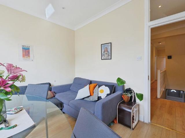 Bollo Lane, Chiswick, W4 5LP