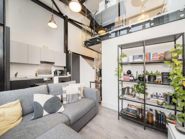 Bollo Lane, W3, London