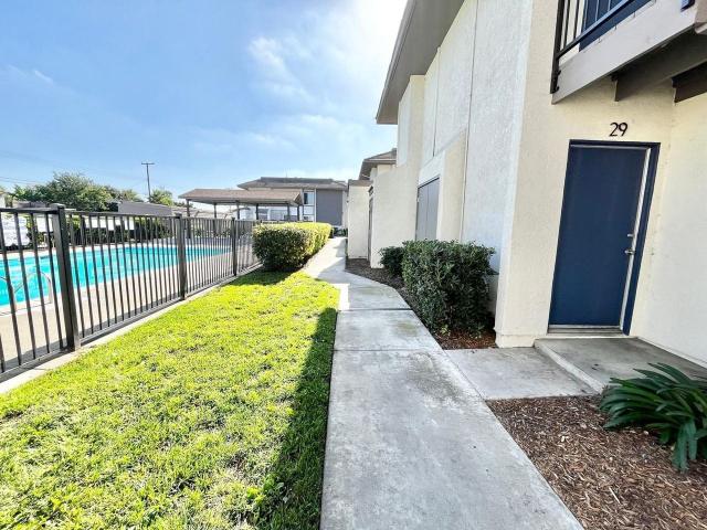 Bolsa Gardens Apartment Homes 2 Bedroom Apartment for Rent at 10621 Bolsa Ave, Garden Grove, CA 92843