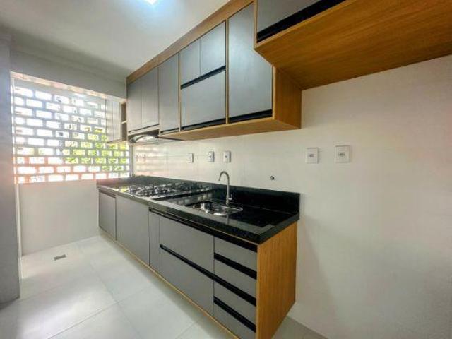 Boqueirão proximo ao mar, Lindo Quarto e sala, todo reformado, Aes, Cozinha planeja