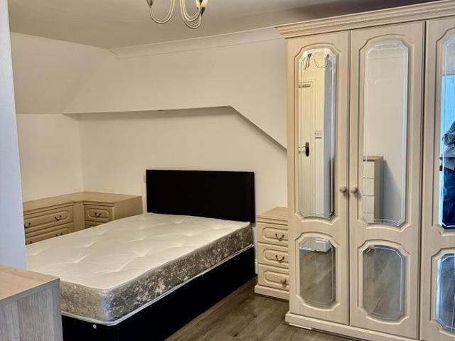 Border Gate, Mitcham CR4, 1 bed semi detached house to rent, £800 pcm | PrimeLocation
