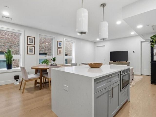 Border St Apt,boston, Condo For Sale