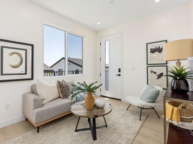 Boren St Studio Apartment for Rent at 3873 Boren St, San Diego, CA 92115 Redwood Village Rolando Park