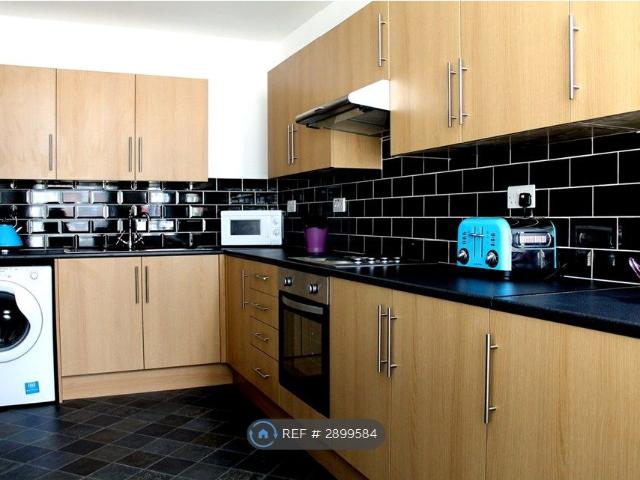 Borough Rd, Middlesbrough TS1, Room to rent, £410 pcm | PrimeLocation