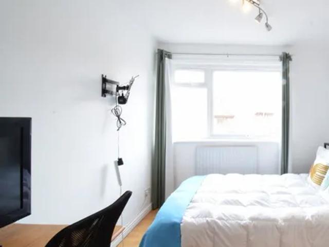 Borrodaile Road, London, SW18 2LD, United Kingdom | Room for rent #165458514 | Rentberry