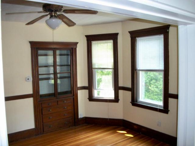 Boston 3 Bedrooms available Oct 1st or ? earlier
