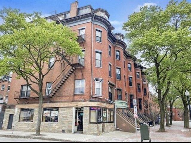 Boston MA 02118 104853268