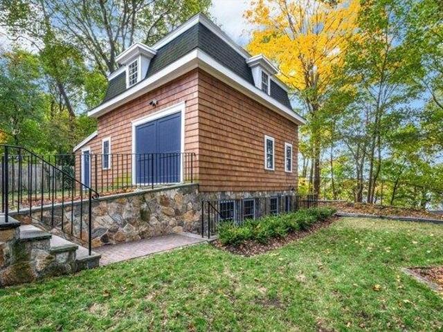 Boston MA 02136 102531825