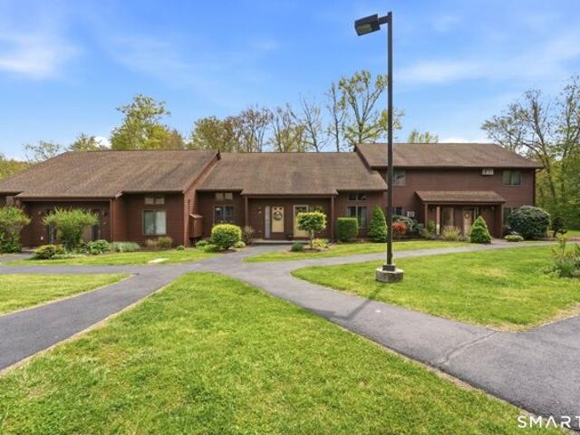 Boston Post Rd Apt A, Waterford, Home For Sale