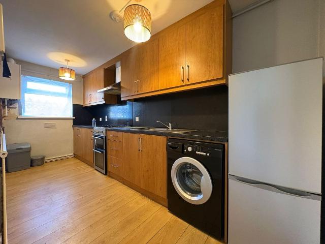 Boston Road, Hanwell W7, 1 bed flat to rent, £1,500 pcm | PrimeLocation