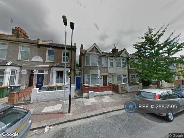 Boston Road, London, E6 4 bed detached house to rent £2,800 pcm £646 pw