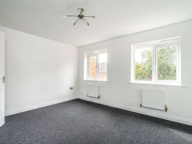 Bostock Road, Chichester, PO19