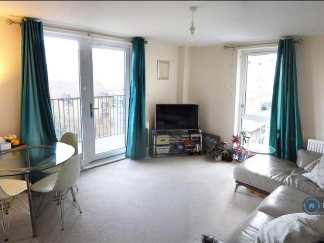 Boswell Court, London, NW9 2 bed flat to rent £2,200 pcm £508 pw