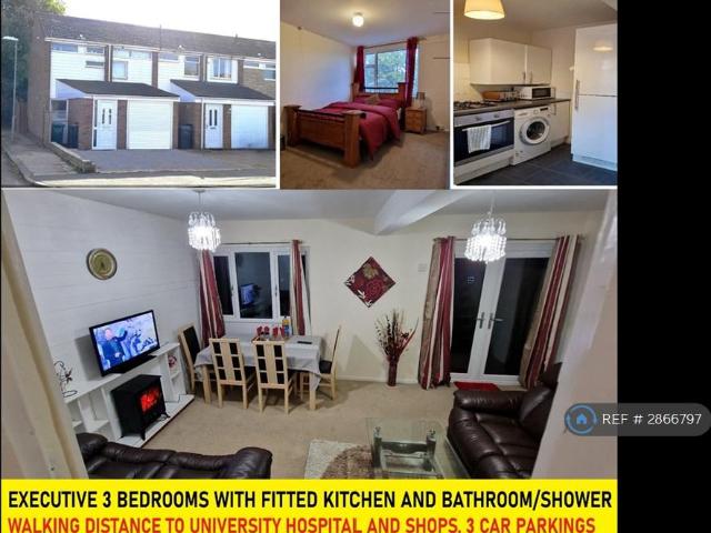 Boswell Drive, Coventry, CV2 3 bed terraced house to rent £1,349 pcm £311 pw