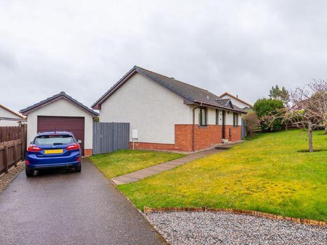 Boswell Road, Inverness IV2, 2 bedroom detached bungalow for s.