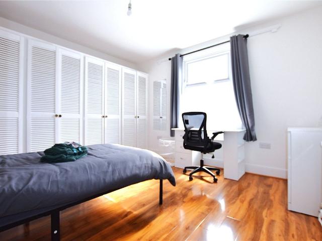 Boswell Road, Thornton Heath CR7, Room to rent, £1,100 pcm | PrimeLocation