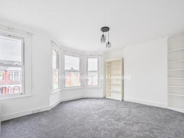 Bosworth Road, London, 3 Bedroom End