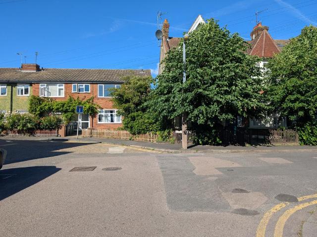 Boscombe Avenue, London E10 2 bed house to rent £2,100 pcm £485 pw
