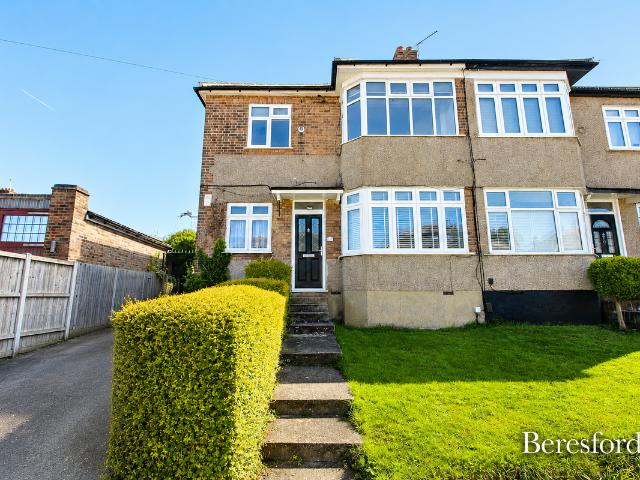 Boscombe Avenue RM11, 2 bed flat to rent, £1,625 pcm | PrimeLocation