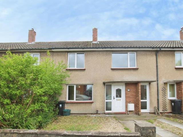 Boscombe Crescent, Bristol BS16 4 bed terraced house to rent £2,100 pcm £485 pw