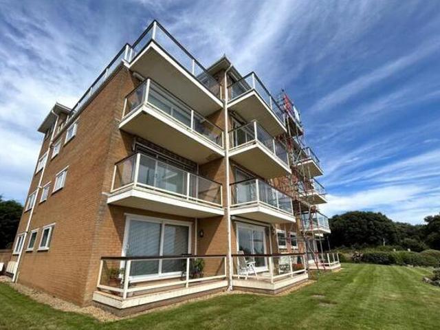 Boscombe Overcliff Drive, Bournemouth, 2 Bedroom Flat