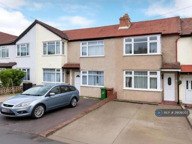 Boscombe Road, Worcester Park, KT4 2 bed terraced house to rent £1,895 pcm £437 pw