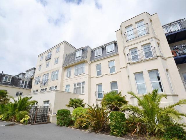 Boscombe Spa 2 bed flat to rent £1,050 pcm £242 pw