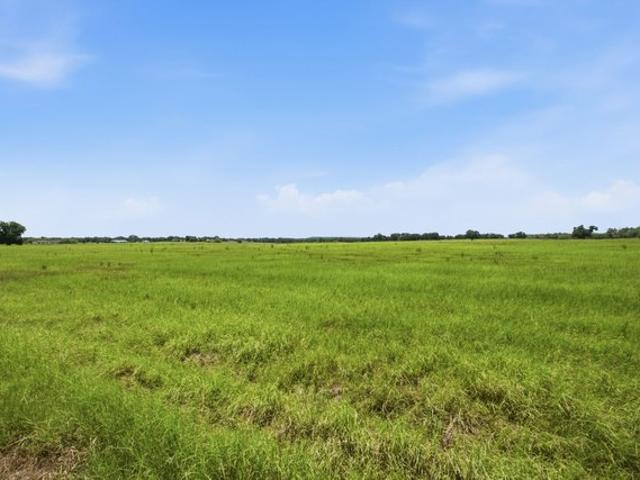 Bosley Rd, Santo, TX 76472