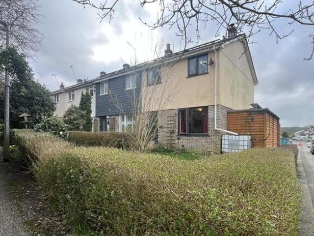 Bospolvan Road, St. Columb, 3 Bedroom End