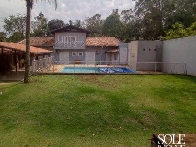 Bosque do Corrupira Casa Térrea em Condomínio Fechado com 3 Suítes, Piscina e Energia Solar em Jun